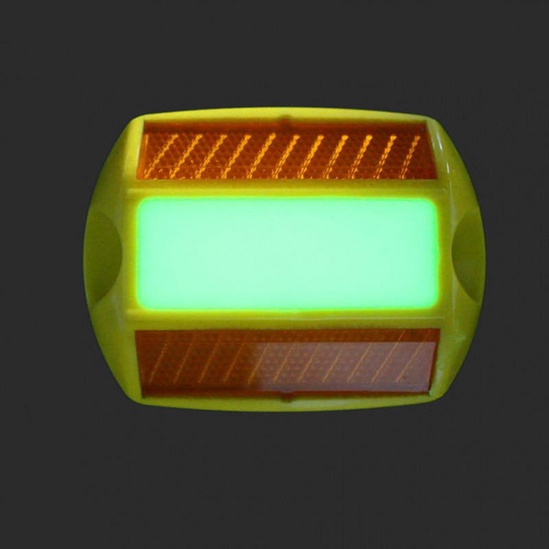 Self-luminous road stud + reflector