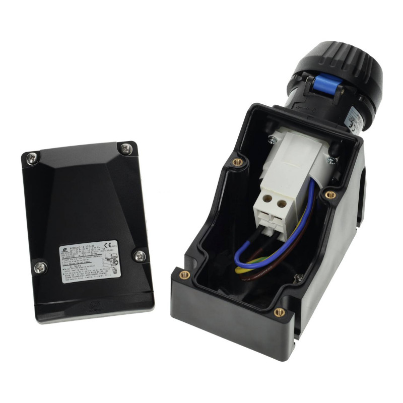Wall socket ATEX 2P+T 16A IP66